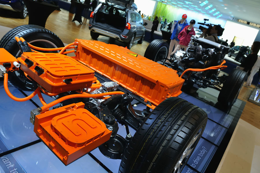 Diesel Hybrid - Elektro & Dieselmotor vereint | enomo.de