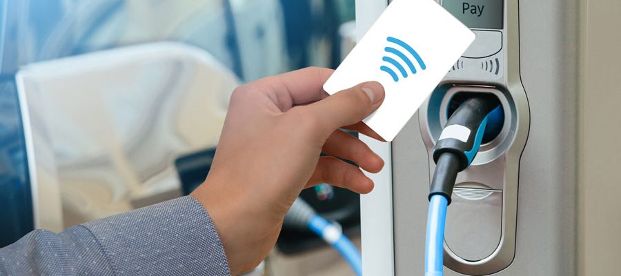 Rund um die e Auto Ladekarte: 8 Anbieter im Vergleich